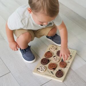 Wee Gallery Wooden Tray Puzzle Count to Ten Ladybugs - Montessori Toys for Early Learning & Fine Motor Skill Development - Sustainable Educational Toys for Kids - (10x 7 Inches)