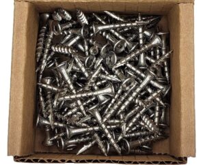 #8 square drive deck screws in18-8 stainless, type 17 wood cutting point, 100/box (#8 x 1-1/4")