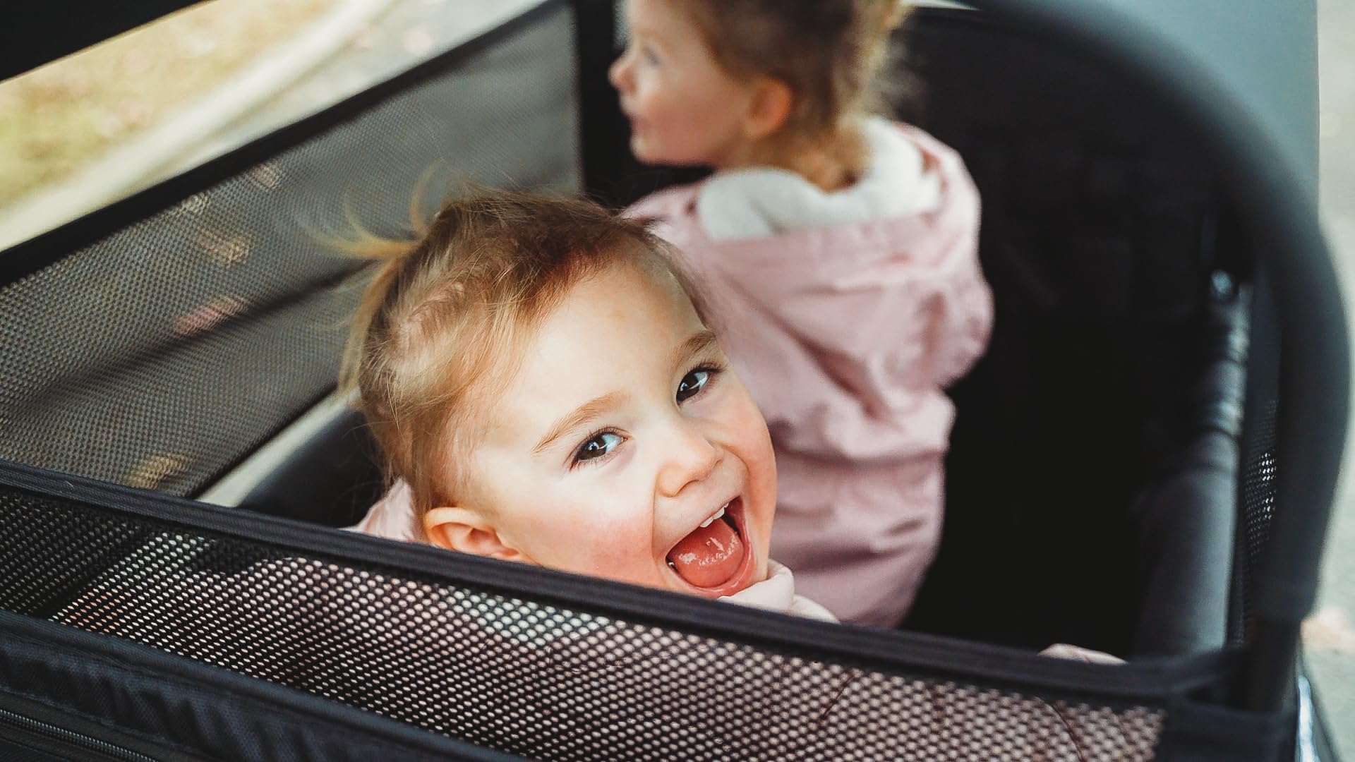 WONDERFOLD 4-Sided Shade Net Stroller Wagon Accessory Featuring 360 Degrees of Coverage Made with Lightweight Mesh Sides for Ventilation and Visibility (Fits Only W4 Elite/Luxe)