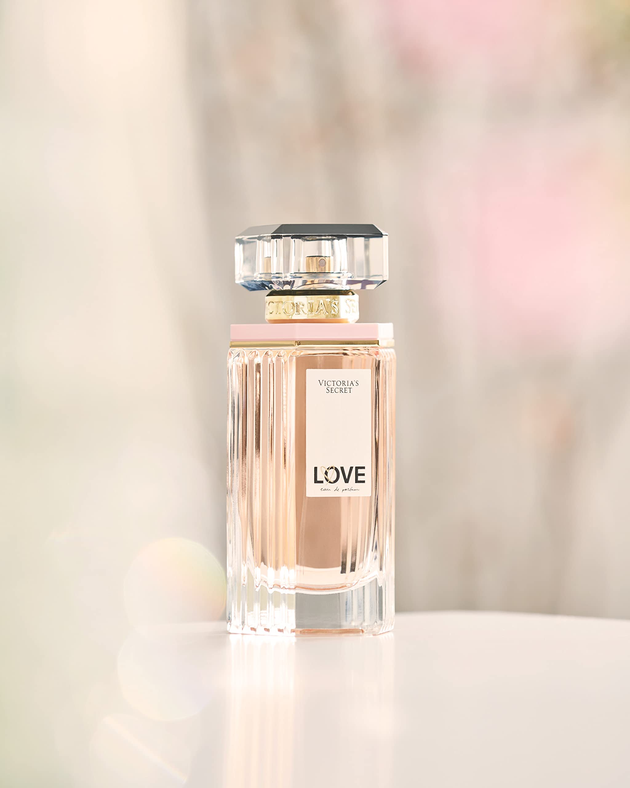 Victoria's Secret Love Eau de Parfum, Notes of Fresh Juniper, Apricot Blush & Boyfriend Tee, Perfumes for Women (3.4 oz)