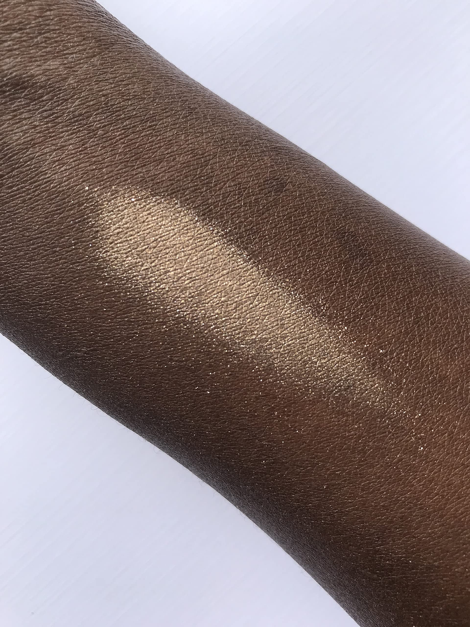 Concrete Minerals Eyeshadow, Silky- Smooth and Highly Pigmented, Longer-Lasting With No Creasing, 100% Vegan and Cruelty Free, Handmade in USA, 8 Grams Loose Mineral Powder (Venus)