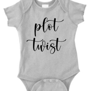 Everyday Hero Clothing Co. Pregnancy Announcement Onesie Size 0-3 Months: Plot Twist Baby Announcement for family Romper Gray. Baby Boy Girl