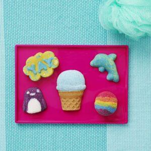 KLUTZ Make Your Own Bath Bombs Activity Kit