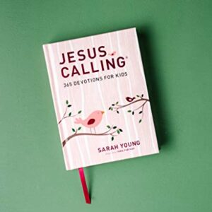 Jesus Calling: 365 Devotions for Kids (Girls Edition)