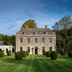 At Home in the Cotswolds: Secrets of English Country House Style