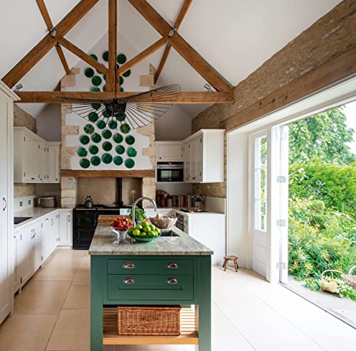 At Home in the Cotswolds: Secrets of English Country House Style