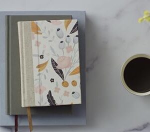 ESV Large Print Compact Bible (Spring Bloom)