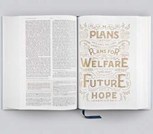 ESV Women's Study Bible (Hardcover)