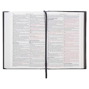 KJV Holy Bible, Pew and Worship Bible Large Print Red Letter Edition Hardcover - Ribbon Marker, King James Version, Black (KJV Pew and Worship Editions)