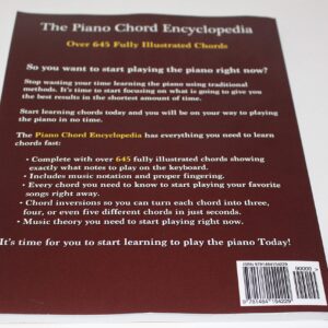 The Piano Chord Encyclopedia: Over 645 Fully Illustrated Chords