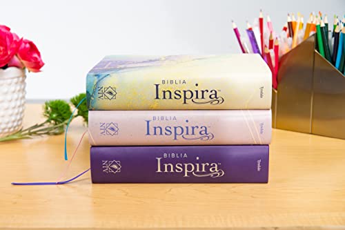 Biblia Inspira NTV (SentiPiel, Acuarela rosa): La Biblia que inspira tu creatividad (Spanish Edition)