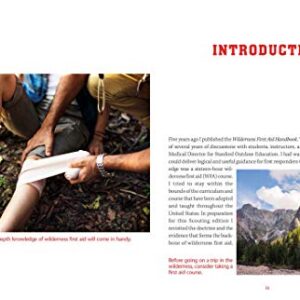 The Scouting Guide to Wilderness First Aid: An Officially-Licensed Book of the Boy Scouts of America: More than 200 Essential Skills for Medical ... in Remote Environments (A BSA Scouting Guide)