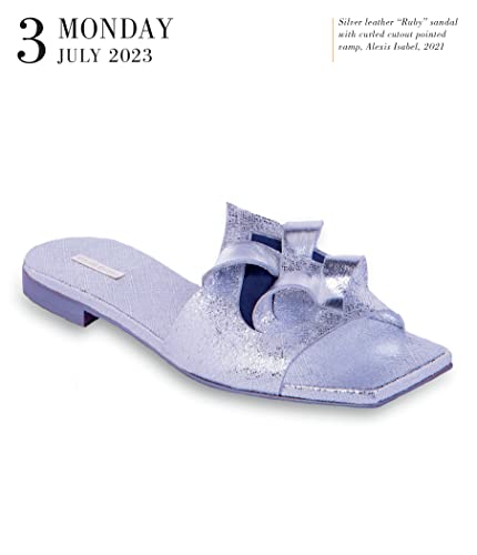 Shoes Page-A-Day Gallery Calendar 2023: Everyday a New Pair to Indulge the Shoe Lover's Obsession