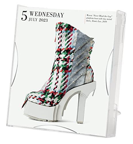 Shoes Page-A-Day Gallery Calendar 2023: Everyday a New Pair to Indulge the Shoe Lover's Obsession