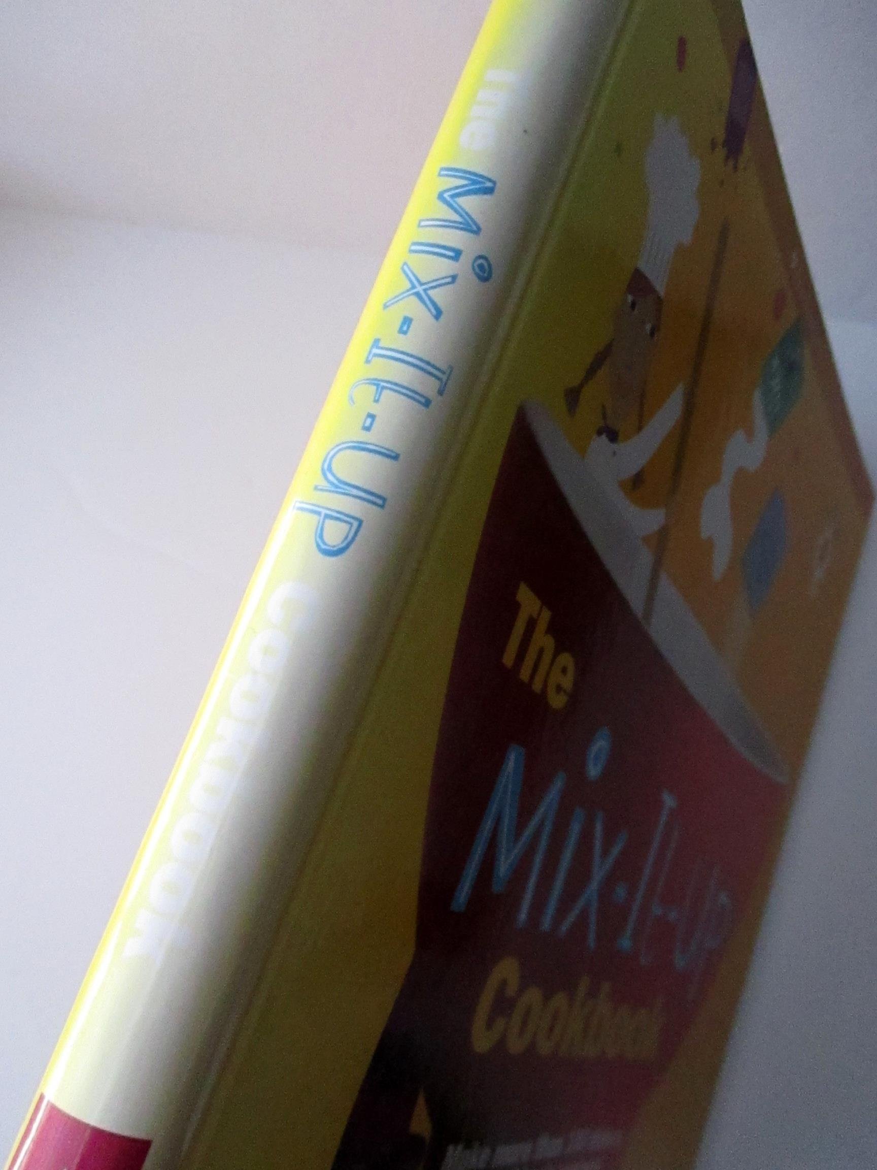 The Mix-it-up Cookbook (American Girl Library)