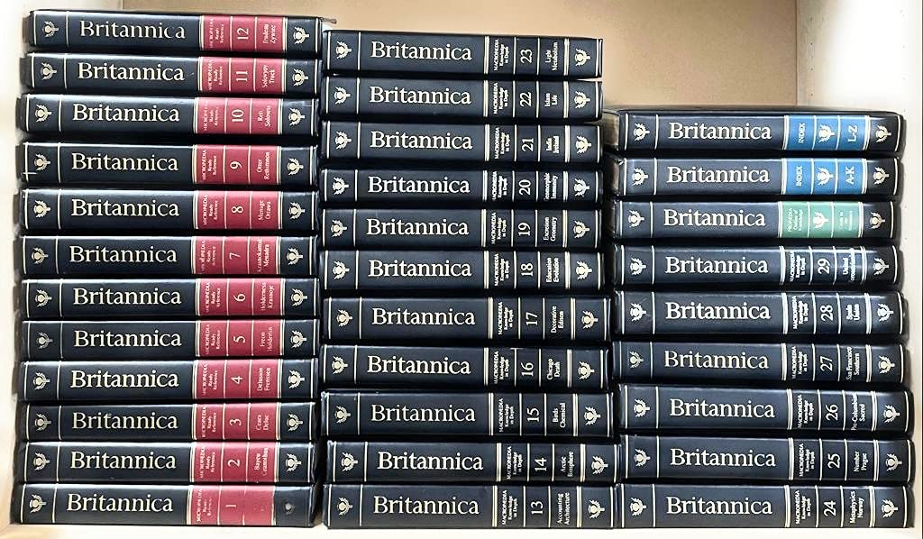 Encyclopaedia Britannica Print Set