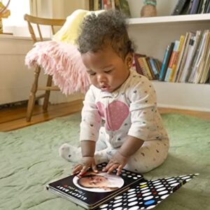 Tummy Time!: A high-contrast fold-out book with mirror for babies