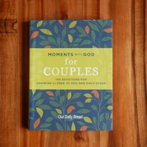 Moments with God for Couples: 100 Devotions for Growing Closer to God and Each Other