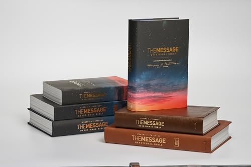 The Message Devotional Bible, Large Print (Leather-Look, Brown): Featuring Notes and Reflections from Eugene H. Peterson