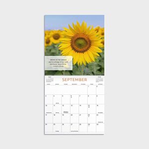 2023 Bible Verses Mountain Range Wall Calendar: A 2023 Inspirational DaySpring Mini Calendar