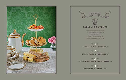 The Official Downton Abbey Afternoon Tea Cookbook: Teatime Drinks, Scones, Savories & Sweets (Downton Abbey Cookery)