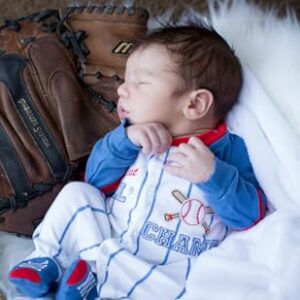 Let's Play Baseball! A Lift-a-Flap Board Book for Babies and Toddlers