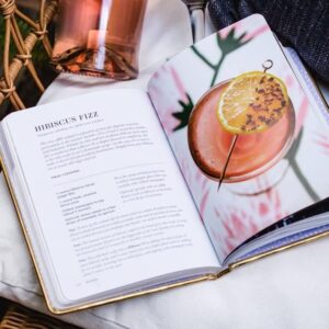 Bubbly: A Collection of Champagne and Sparkling Cocktails (Celebrate In Style with over 60 Festive Cocktail Recipes)