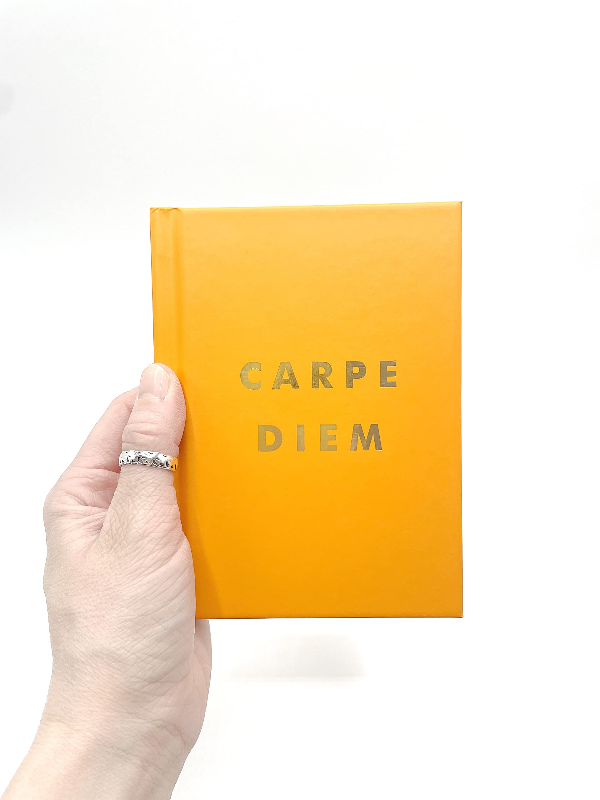 Carpe Diem: Inspirational Quotes and Awesome Affirmations For Seizing the Day