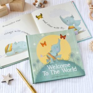 Welcome To The World: Keepsake Gift Book for the Arrival Of a New Baby