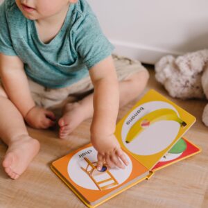 Melissa & Doug Children’s Book – Poke-a-Dot: First Words (Board Book with Buttons to Pop)