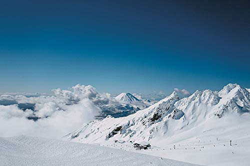 The Ultimate Ski Book: Legends, Resorts, Lifestyle & More