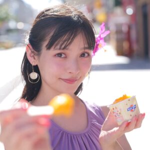 上坂すみれ2nd写真集「すみれのゆめ」メイキングDVD＜沖縄編＞付き限定表紙版