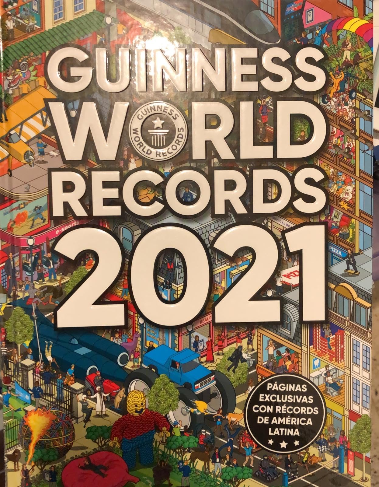 Guinness World Records 2021 (Spanish Edition)