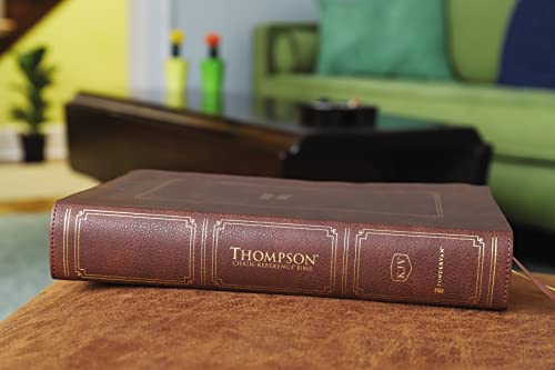 KJV, Thompson Chain-Reference Bible, Large Print, Leathersoft, Brown, Red Letter, Thumb Indexed, Comfort Print