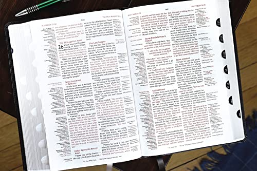 NIV, Thompson Chain-Reference Bible, Large Print, European Bonded Leather, Black, Thumb Indexed, Red Letter, Comfort Print