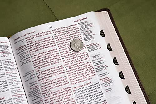 KJV, Thompson Chain-Reference Bible, Large Print, Leathersoft, Brown, Red Letter, Thumb Indexed, Comfort Print