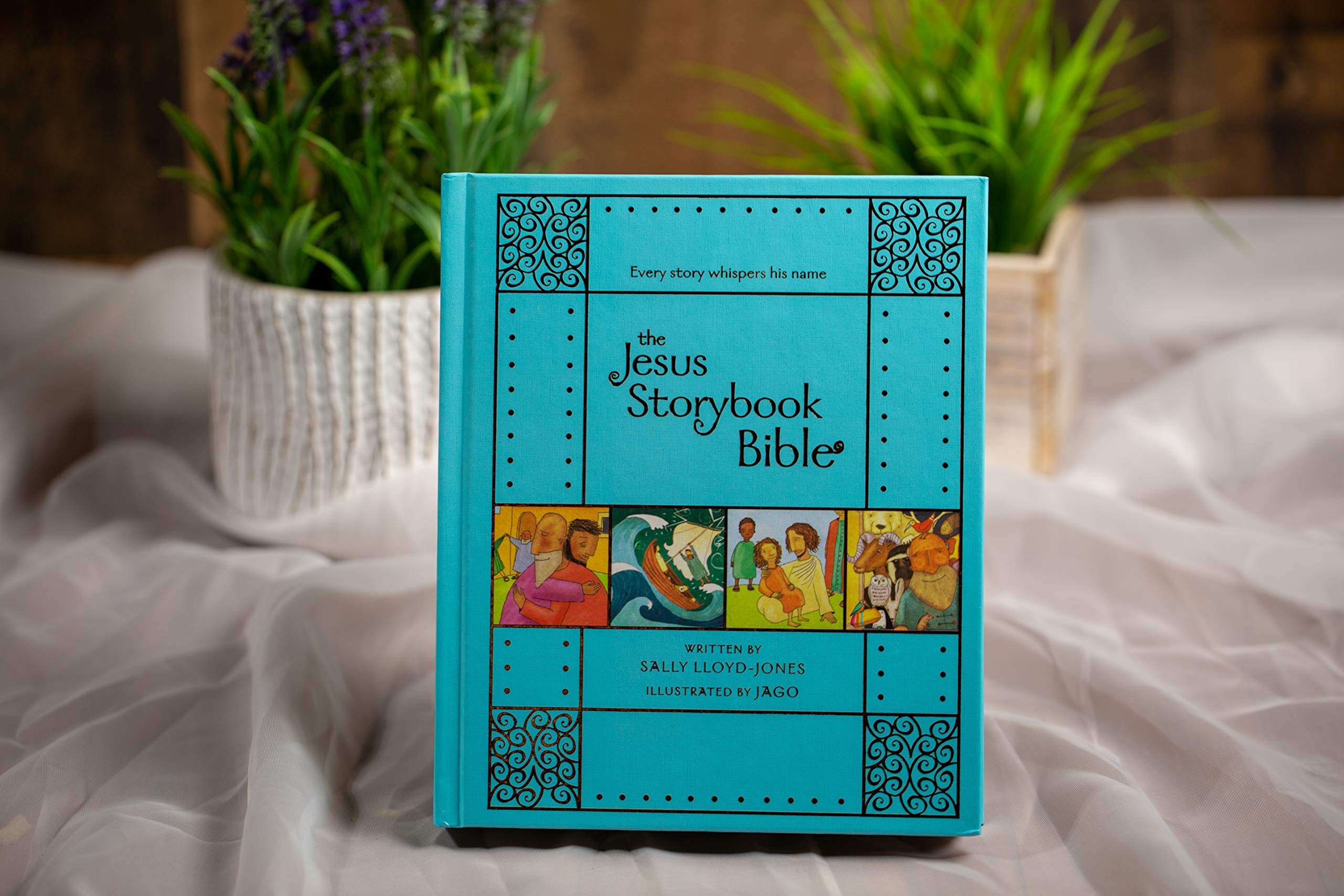 The Jesus Storybook Bible Gift Edition: Every Story Whispers His Name