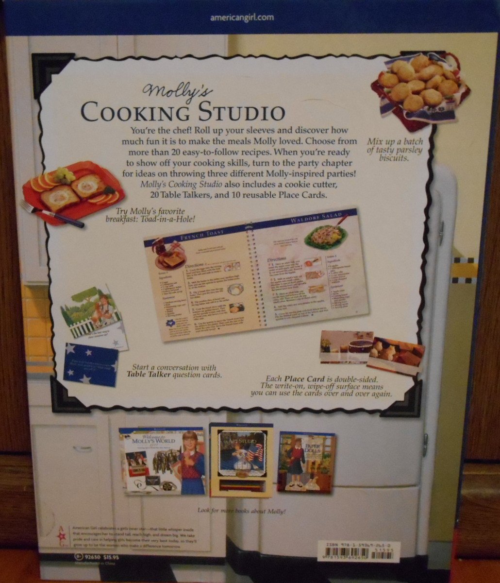 Molly's Cooking Studio (American Girl Collection)