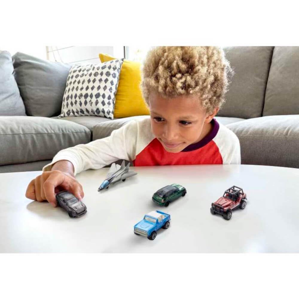 Matchbox 5-Pack of 1:64 Scale Vehicles, 5 Toy Car Collection of Real-World Replicas for Kids 3 Years Old & Up [Styles May Vary] , Blue