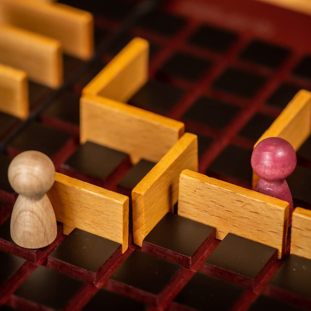 Quoridor | Abstract Strategy Game for Adults and Familes | Ages 8+ | 2 to 4 Players | 15 Minutes