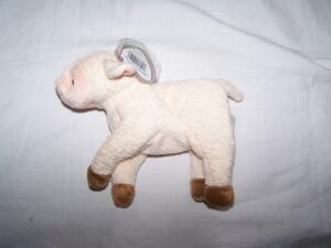 ty beanie baby - ewey the lamb [toy]