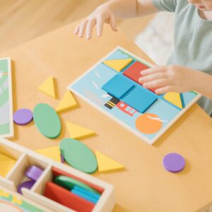 Melissa & Doug Beginner Wooden Pattern Blocks Educational Toy With 5 Double-Sided Scenes and 30 Shapes