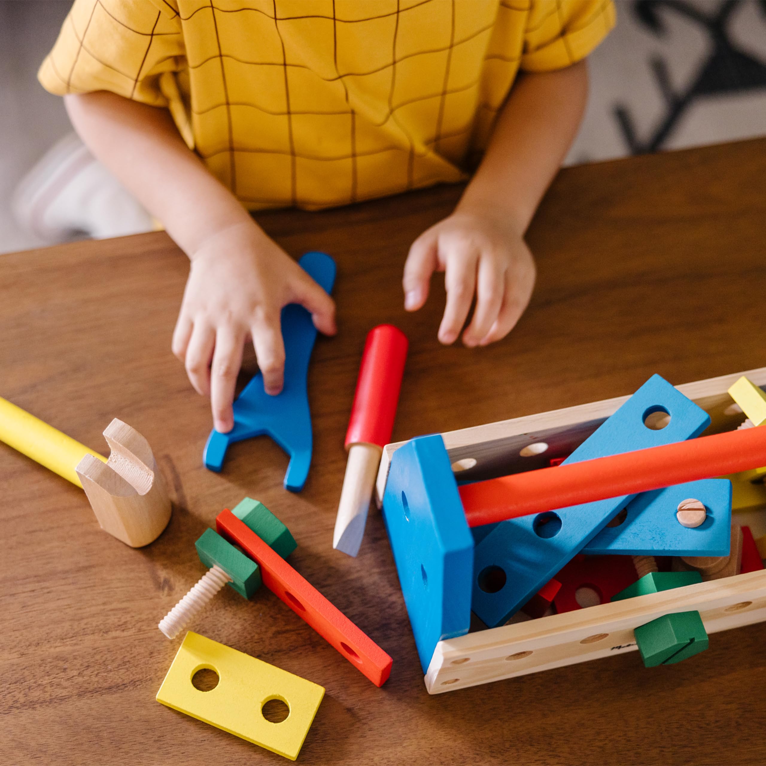 Melissa & Doug Take-Along Tool Kit Wooden Construction Toy (24 pcs), Multicolor, 10.0 x 5.55 x 4.75