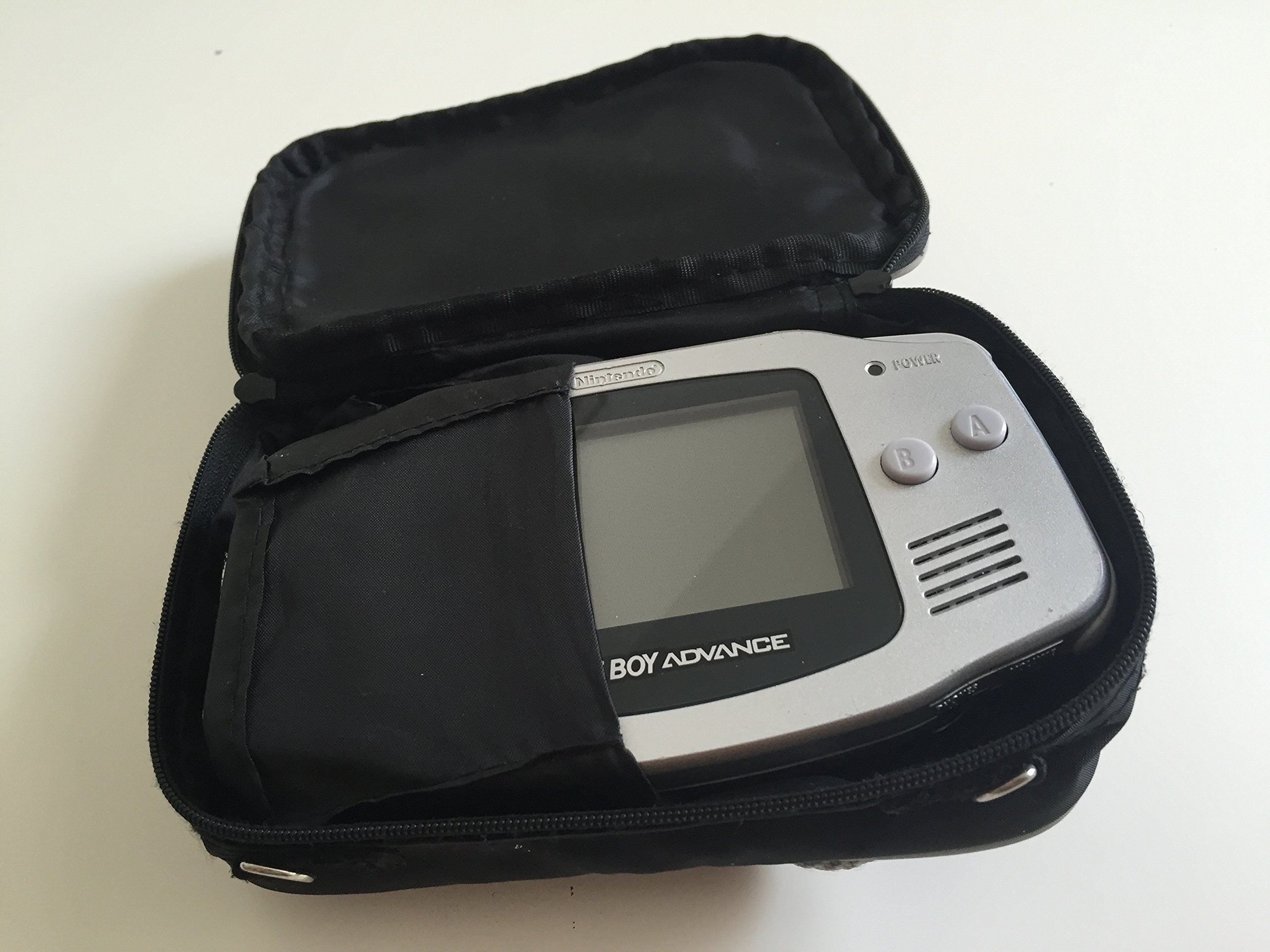 Game Boy Advance - Limited Edition Platinum