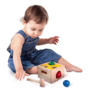 plantoys wooden punch & drop pounding bench (9424) | sustainably made from rubberwood and non-toxic paints and dyes