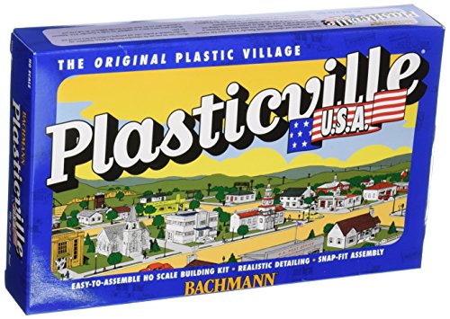 Bachmann Trains - PLASTICVILLE U.S.A. BUILDINGS – CLASSIC KITS - GAS STATION - HO Scale