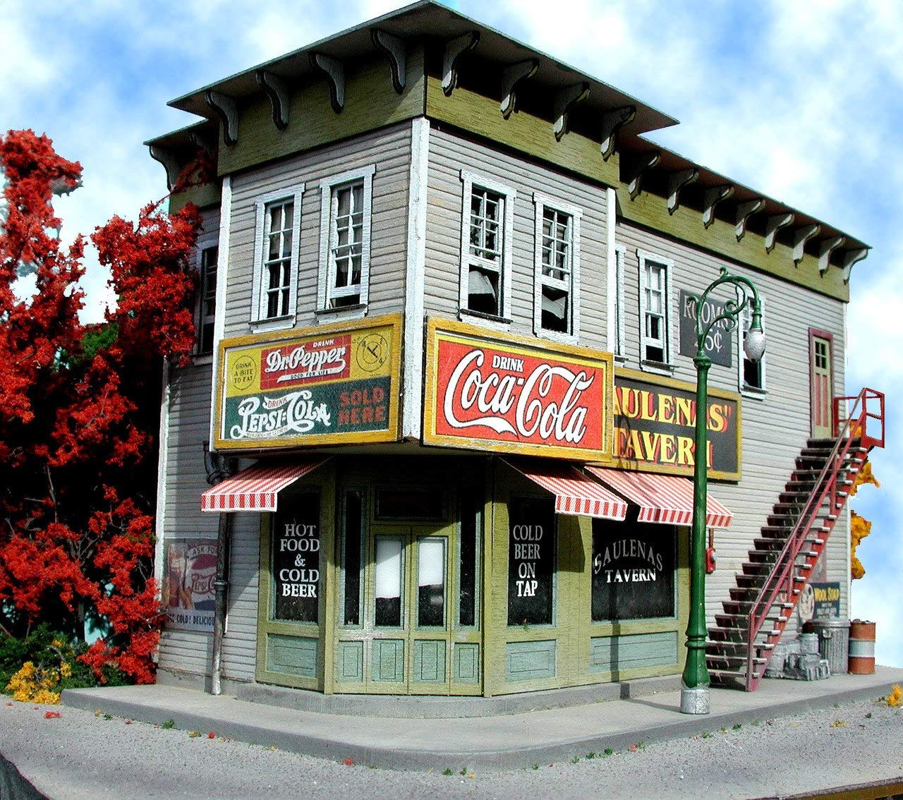 Bar Mills HO Saulena's Tavern Kit