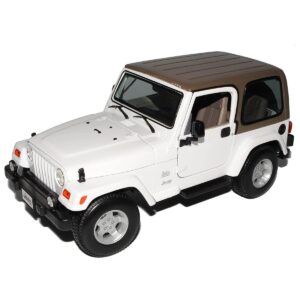 maisto 1:18 scale jeep wrangler sahara diecast vehicle (colors may vary)