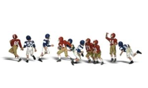 youth football players ho scale woodland scenics