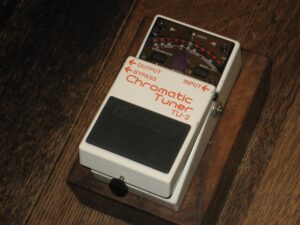 boss tu-2 chromatic tuner pedal